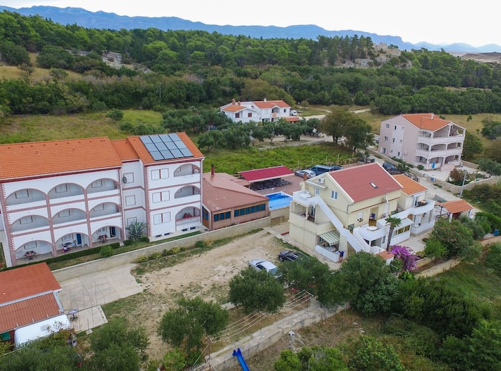 Goldencoast Villa Caska - 2bedroom/seaview/balcony - Novalja