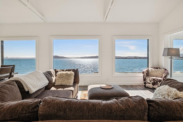 Bay Breeze Retreat | Water Front | Richmond - Sausalito, CA