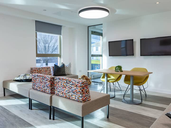 Student Only Affordable Studios In Brighton - Brighton