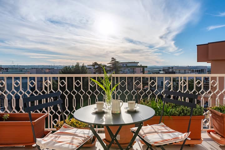 Stylish Apartment With Sunset View - Corato