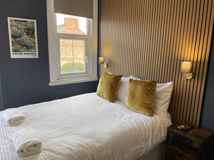 Thornton House | 5 Bedrooms | 5 Bathrooms | Wifi - Hartlepool