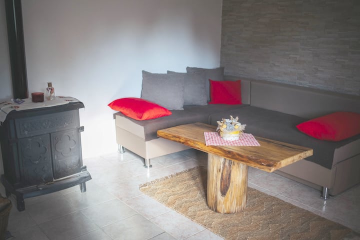 K-25168 Maison De Deux Chambres Avec Bain à - Kutina