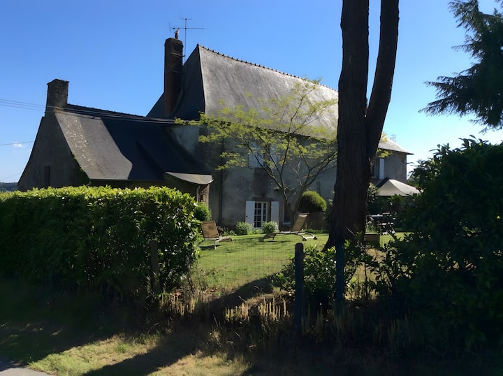 Appartement Dans Manoir Du Xvii Eme - Questembert