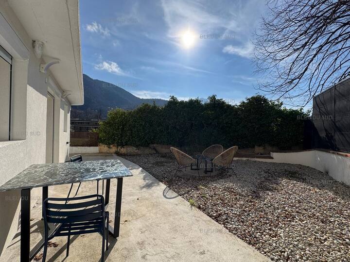 Appartement T2 Avec Cour – Location Saisonnière à - Vernet-les-Bains