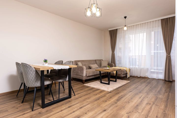 The Cozy Nest - Modern 1br With Balcony - Plovdiv
