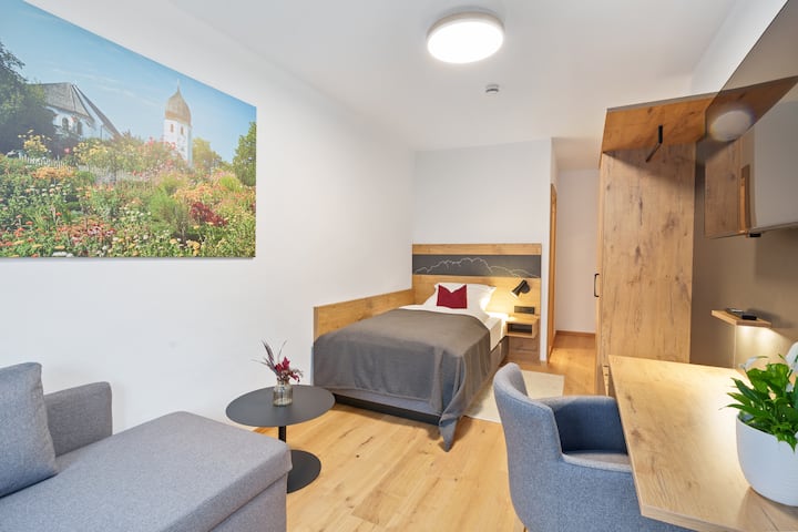 Single Room #1 With Balcony At Keilhof Guesthouse - Prien am Chiemsee