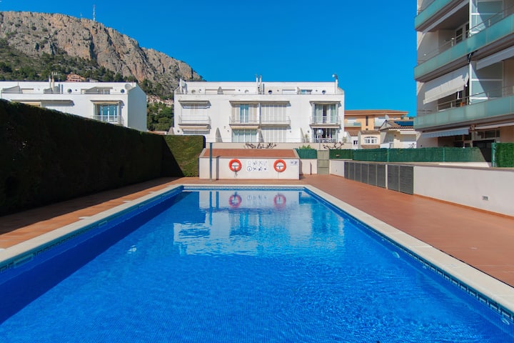 Balcony + Shared Pool View | Wifi | Sleeps 4 - L'Estartit