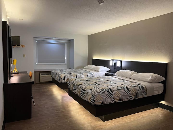 Inviting Spot Ideal For Families Visiting Indy - Indiana (State)