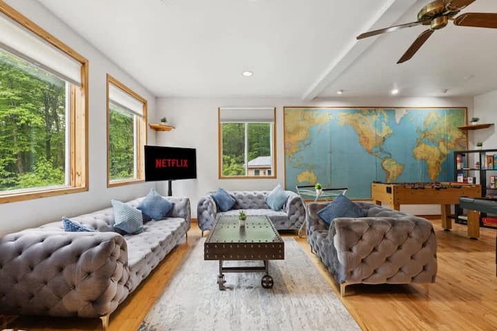 Chalet Moderne Laurentides Piscine Privée & Nature - Hawkesbury