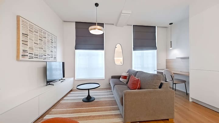 Stylish 1br Apartment In Sablon, Walk To Grand Pla - Ixelles