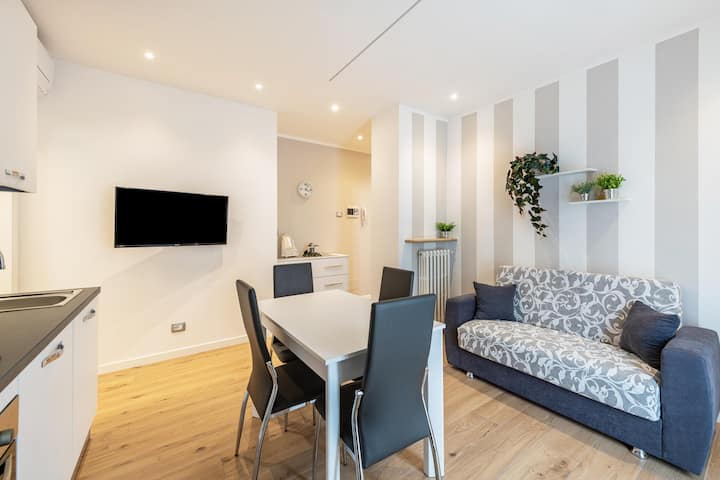 New Casa Ilaria Close To Center - Torri del Benaco