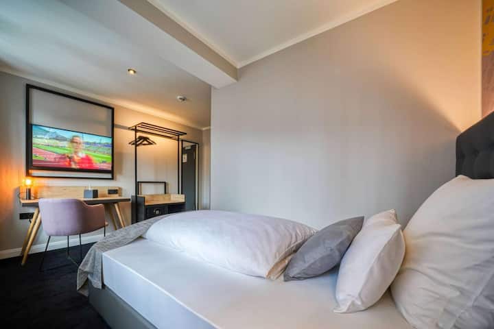 Wyndham Dortmund | Single Bed | Compact Comfort - Dortmund