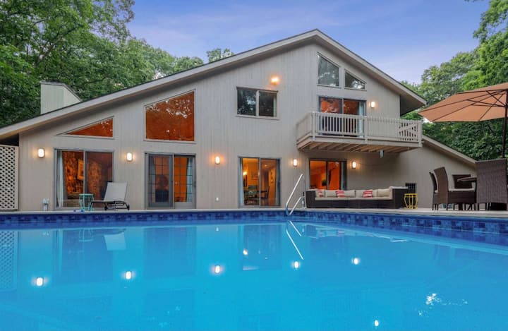 Summerlight Estate By Rove Travel | Villa W/ Pool - Montauk, NY