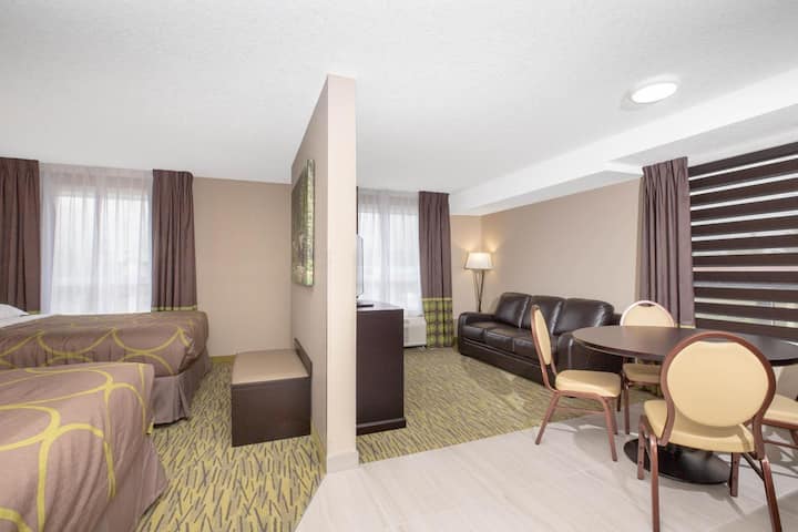 2 Queen Efficiency Deluxe | Wyndham Canmore | Fam - Canmore