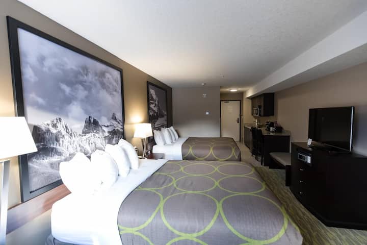 Wyndham Canmore | 2 Queen Efficiency | River - Canmore