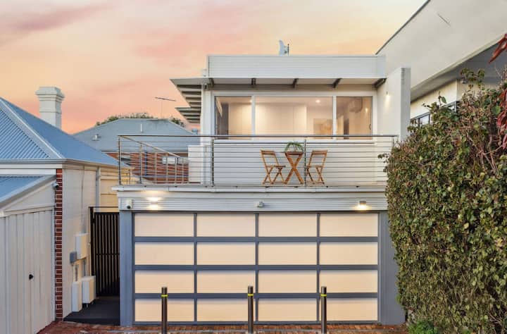 Wray House – Spacious Modern Fremantle Stay - Fremantle