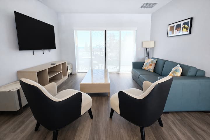 Xquisite Suites Apartment 204 - Freeport