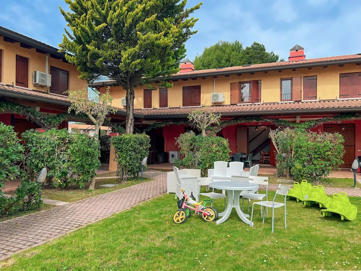 Maison Confortable Avec Jardin Partagé - Bibione Pineda