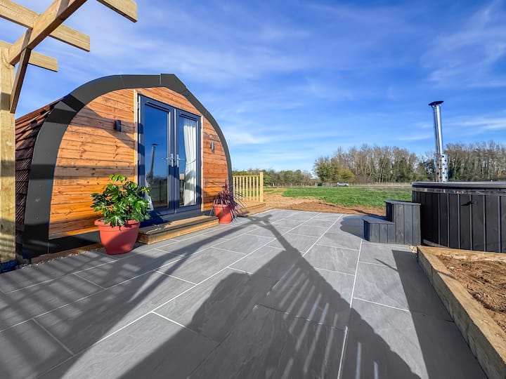 River Meadow Retreat - Downham Market