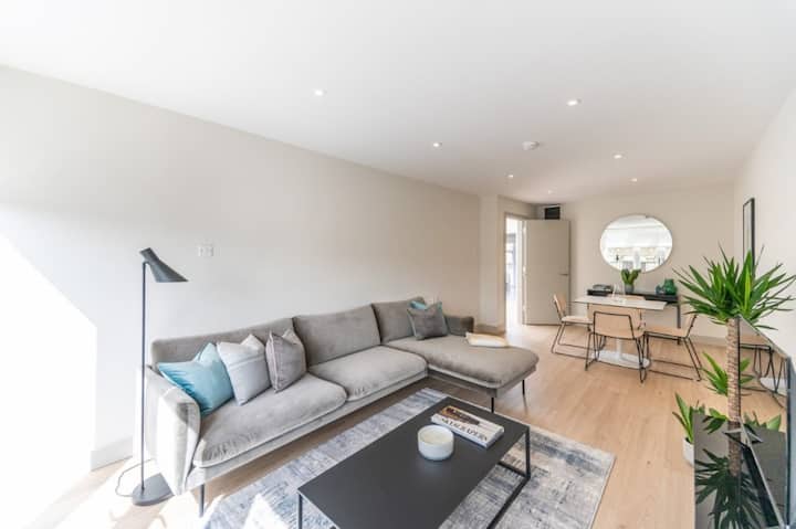 Stylish 2br City Retreat At Montague Street - Dublin