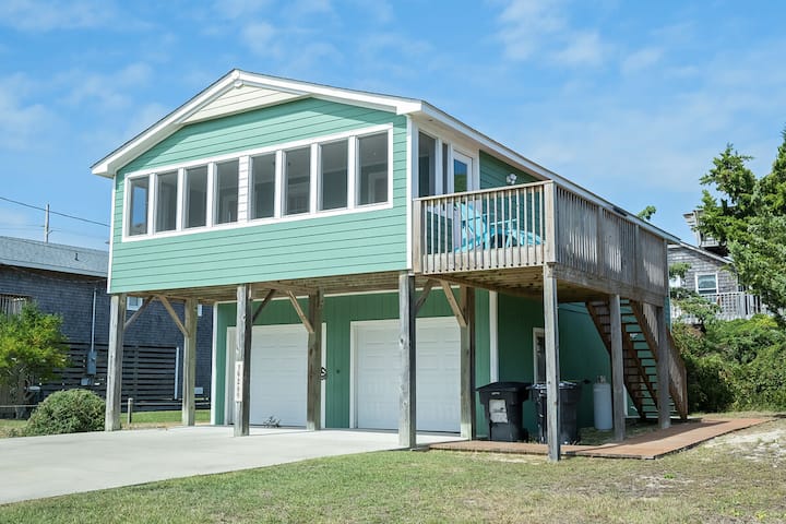 Mermaids Cove - Stunning Coastal Home - Outer Banks, NC