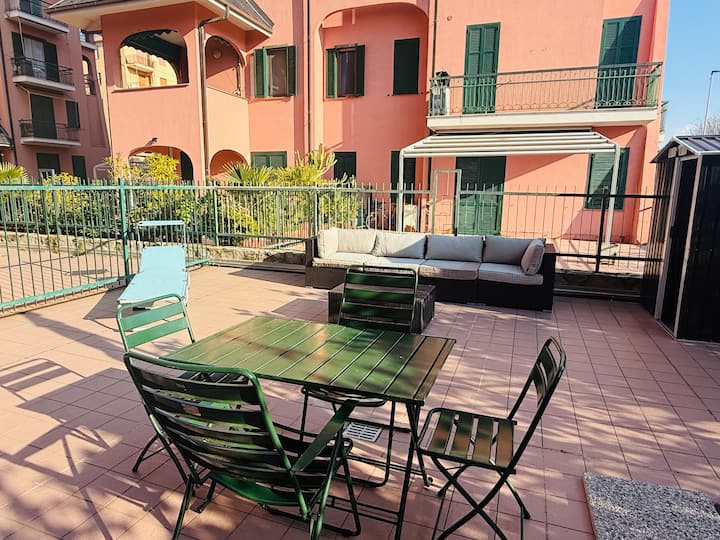 Terrazza Vicino Alla Spiaggia In Centro - Andora