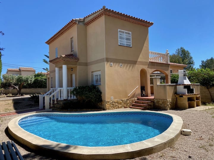 Villa D'angle Confortable Avec Piscine Privée - L'Ametlla de Mar