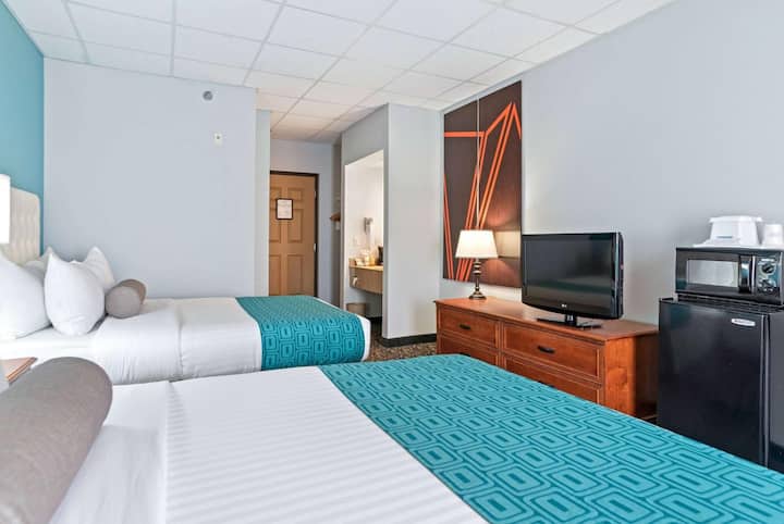 2 Queen | Elevation Inn | Hills Adventure - Rapid City, SD