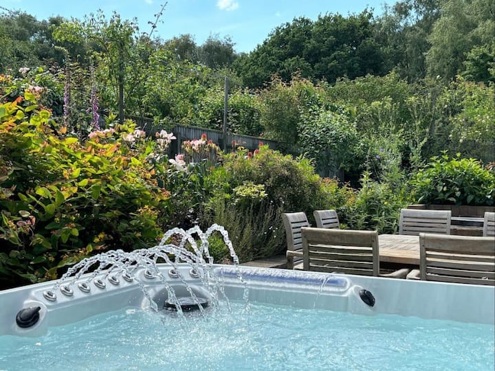 5 Bed In Telford (Oc-72844) - Telford