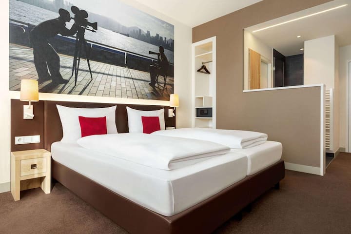 Comfort Plus | Wyndham Munchen | Art District - München