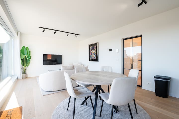 Stylish Apartment In De Haan With Pool And Garage - Bredene