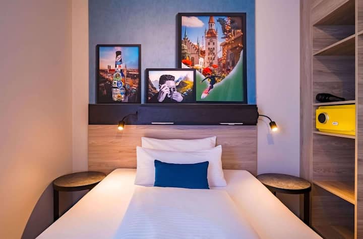 Wyndham Munich | Queen Premium | Culture Trip - München