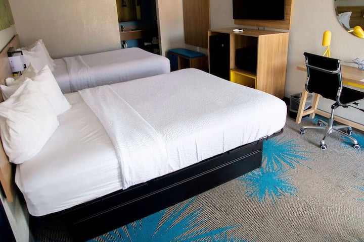 2 Queen | Wyndham Amarillo | Family Comfort - Amarillo, TX