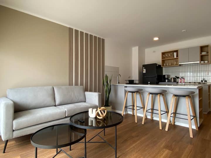 W* | Modern & Cozy 2br W/ Balcony In Miraflores - Pérou