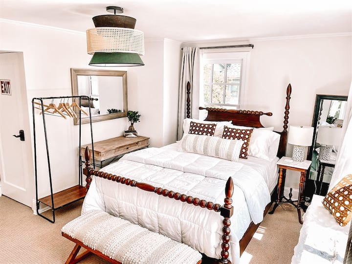 Buttonwood Boutique Hotel Suite #3, Beach & Town - Cape May, NJ