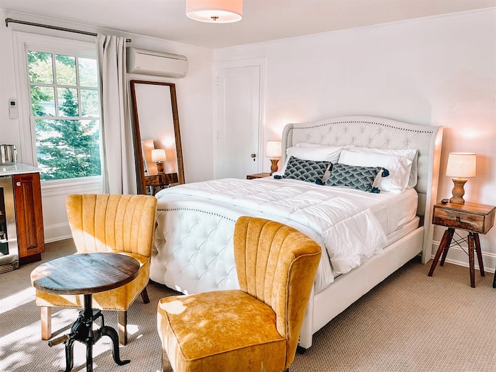 Buttonwood Boutique Hotel Suite #6, Beach & Town - Cape May, NJ