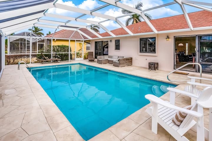 Waterfront 3br | Dog Friendly | Pool | Dock | W/d - Marco Island, FL