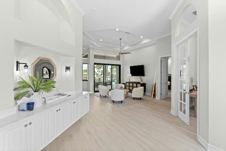 4br Waterfront With Heated Pool, Spa, Bikes - Marco Island, FL