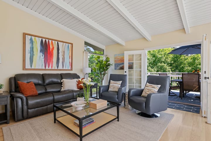 Perfect Getaway Nestled Between Ocean & Park Views - Santa Bárbara, CA