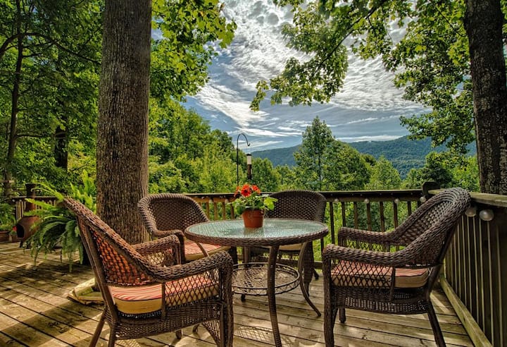 Private Saluda Cabin With Mountain Views - Tryon, NC