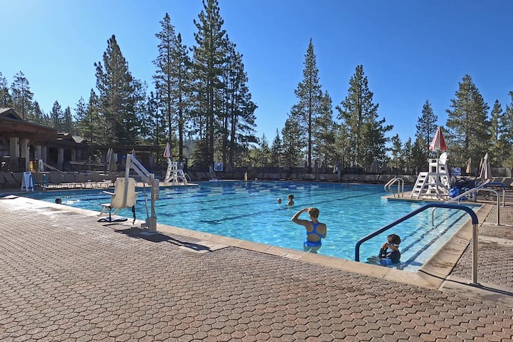 Cascade At Tahoe Donner- 3 Br W Hoa & Dog Ok! - Truckee, CA