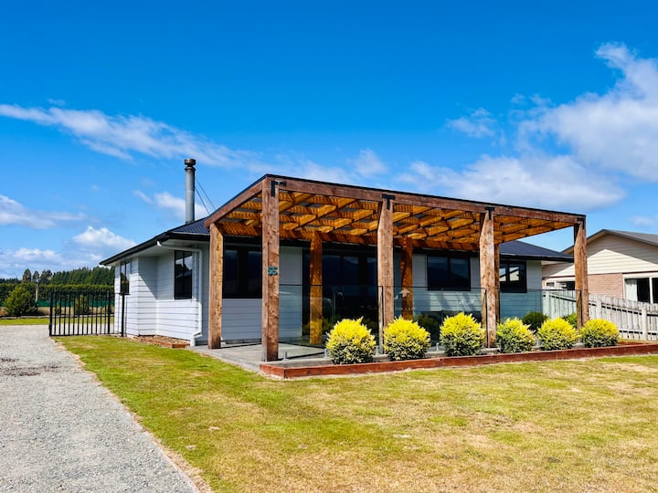 Southern Peaks By Aotearoa Escapes - Te Anau