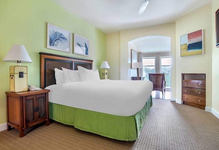 Enjoy Golf & Tennis: Suite W/ Free Parking - Miramar Beach, FL