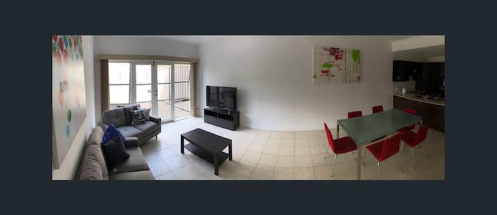 Swainson On Gray - Adelaide