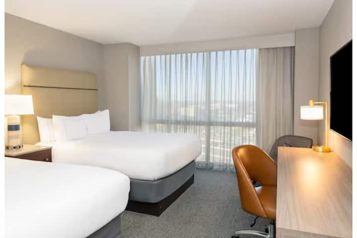 2 Charming Rooms Perfect For Family Weekend - Richardson, TX