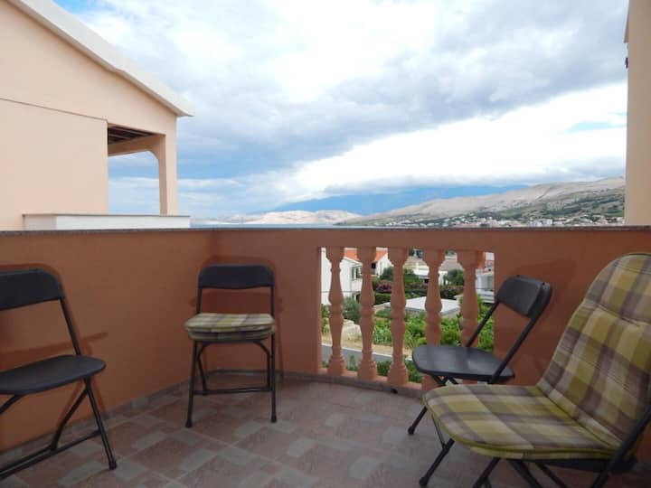 Appartement Crljenko With Sea View (122811-a1) - Pag