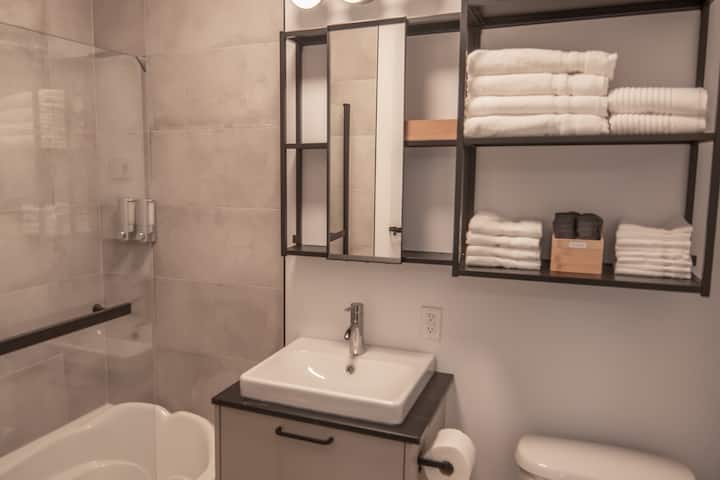 965 Victoria 3 Chambres Balcon Sur Pricipal - Saguenay