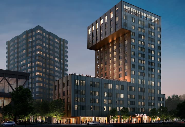 Walk To Harvard | Outdoor Terrace + Restaurant - Cambridge, MA