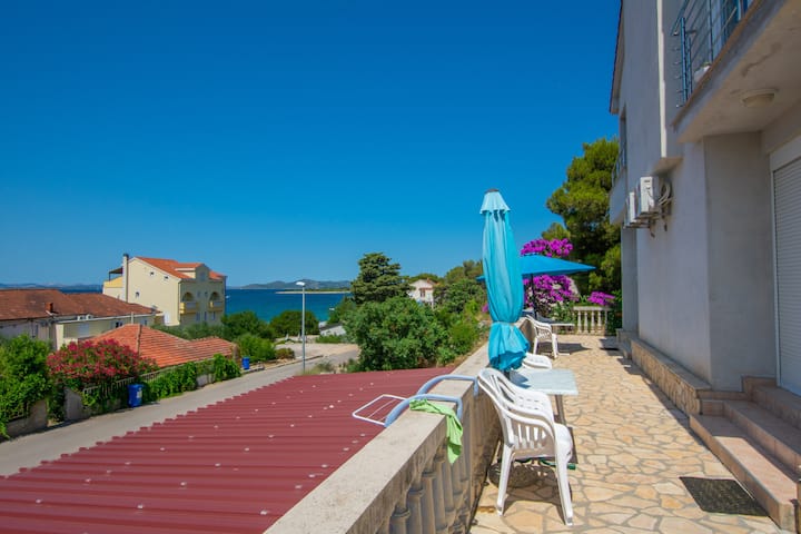 Appartement Calida A (27531-a2) - Biograd na Moru