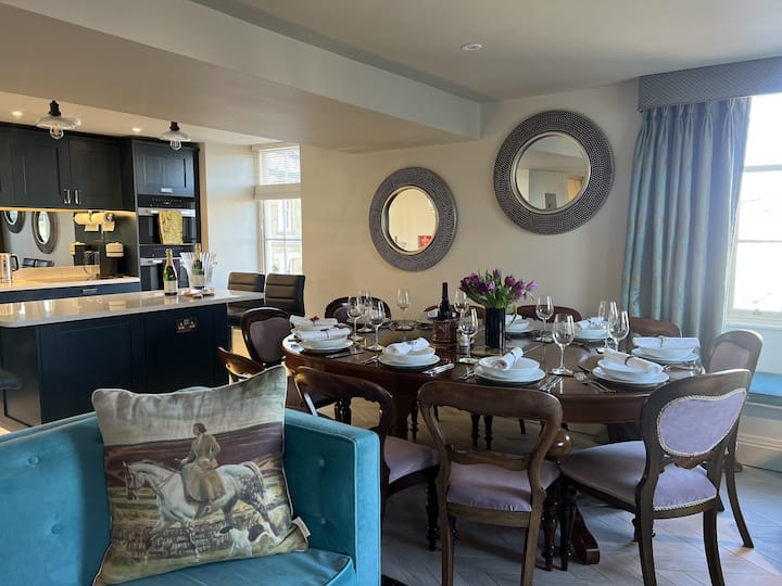 Appartement-prestige-sdb Privée-vue Sur Rue-sleeps - Helmsley